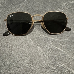 Under Armour Ανδρικά Γυαλιά Ηλίου με Μαύρο Κοκκάλινο Σκελετό και ...