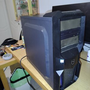 Aerocool XPredator Black Edition | Skoop by Skroutz