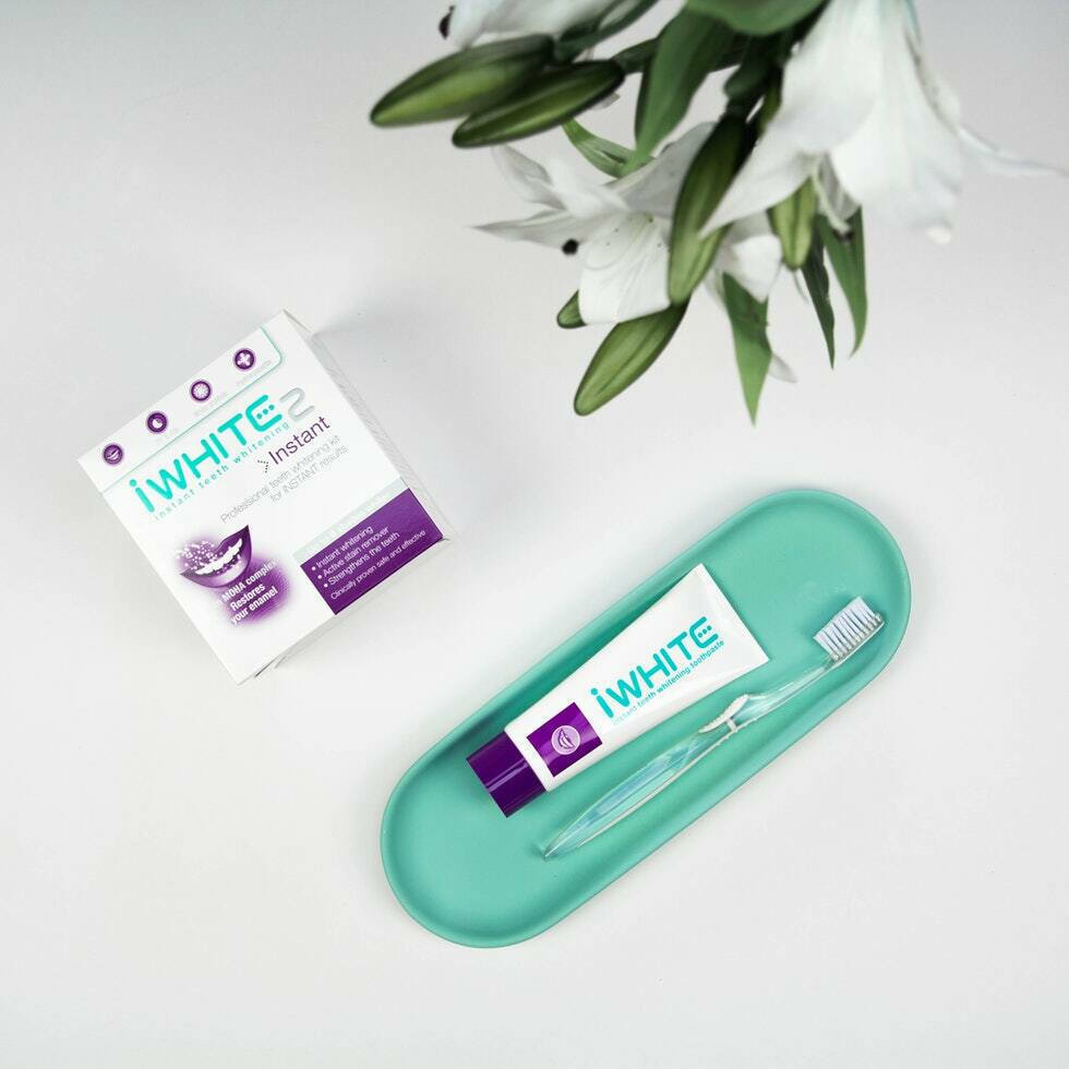 iWhite Instant 2 Μασελάκι & Οδοντόκρεμα Λεύκανσης Δοντιών | Skroutz.gr