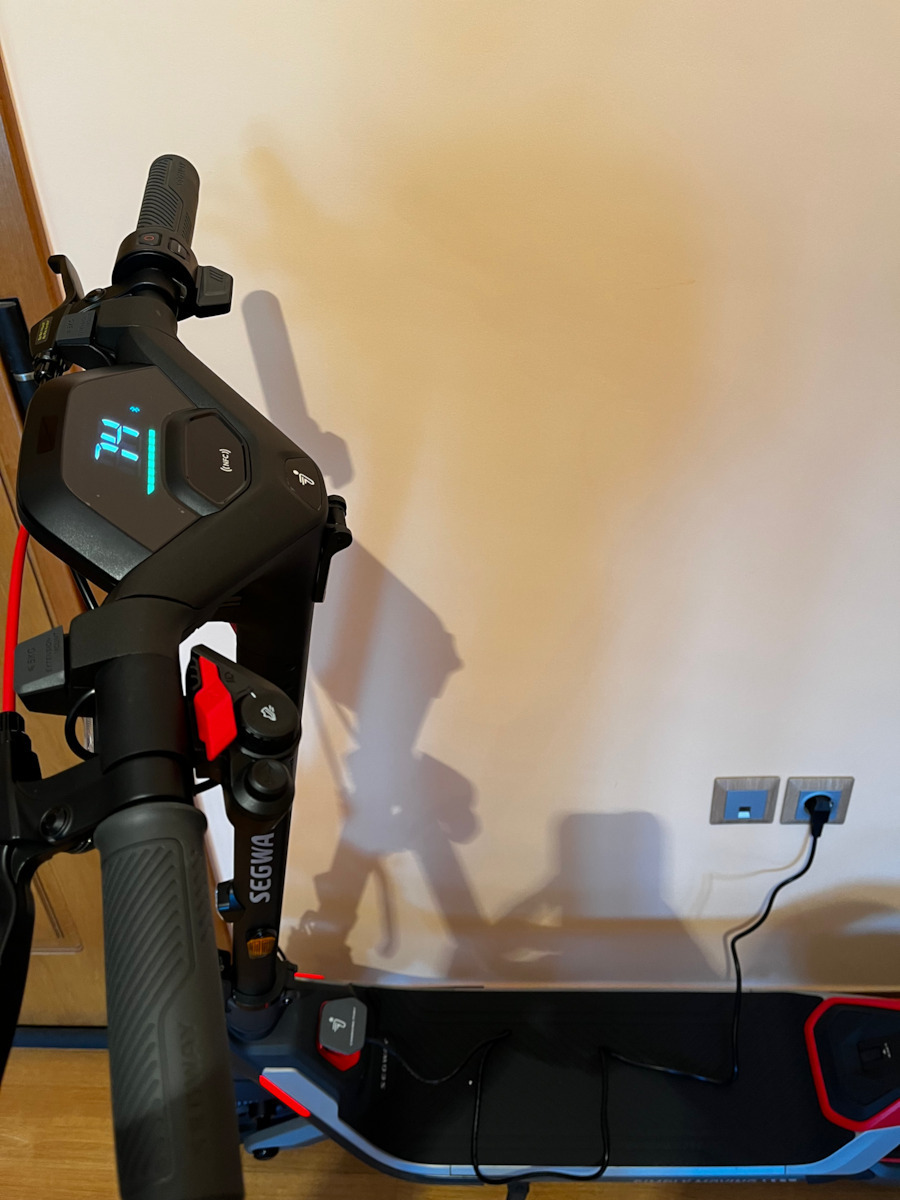 Segway Ninebot P100SE Ηλεκτρικό Πατίνι με 25km/h Max Ταχύτητα και 100km ...