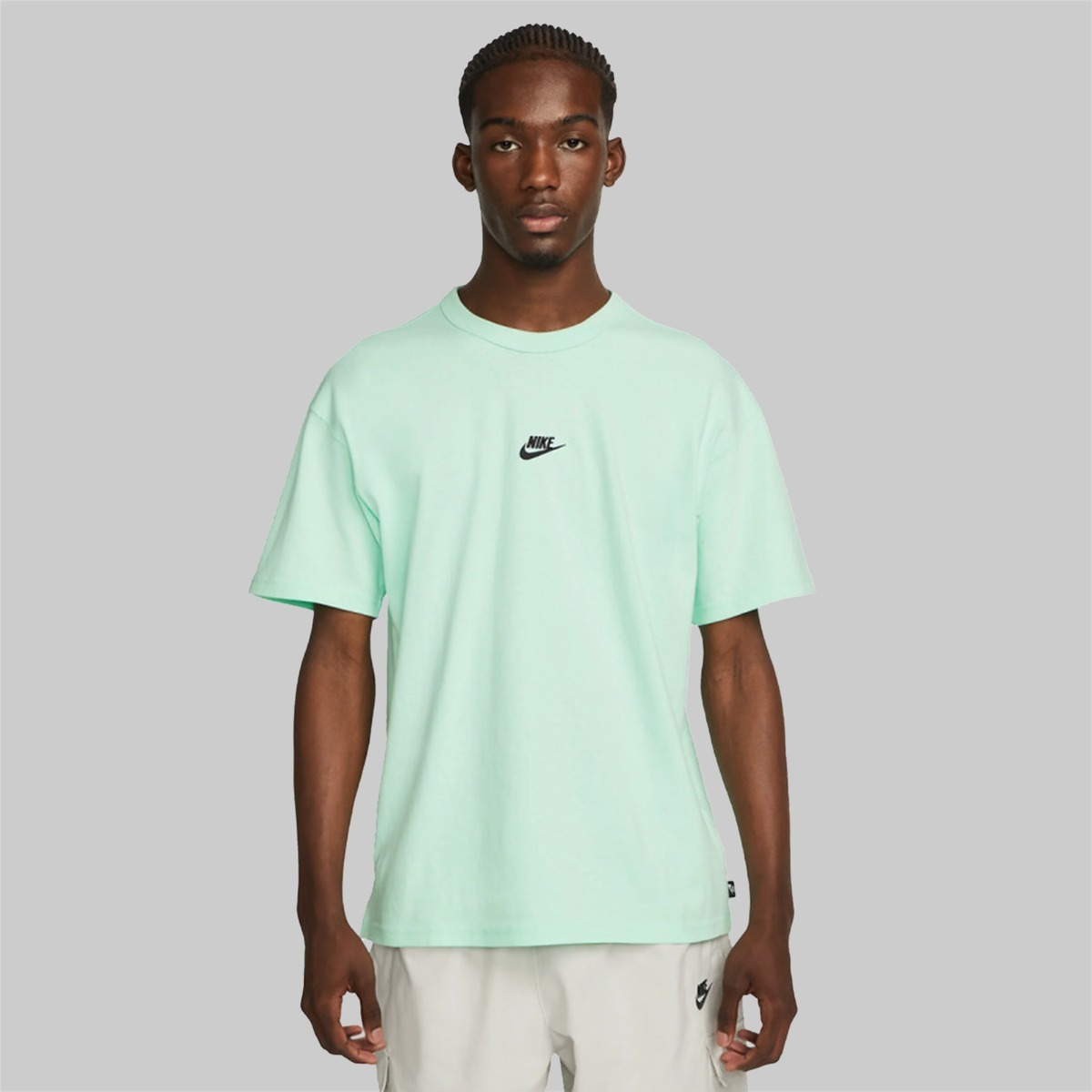 Nike Premium Essentials Ανδρικό T-shirt Πράσινο Μονόχρωμο DO7392-379 ...